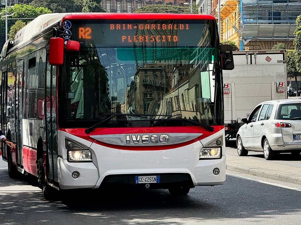 Napleswise | Essential Things | Naples Transportation