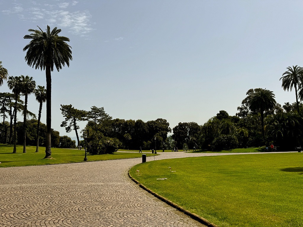 Napleswise | Naples by Month | Naples in October