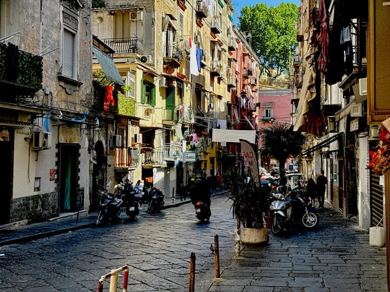 Napleswise | Essential Things | Our guide to staying safe in Naples