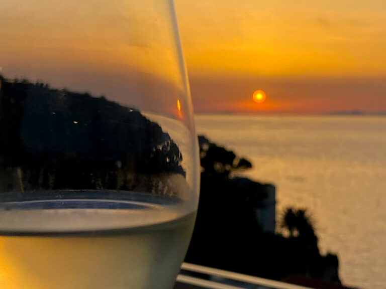 Napleswise | Food & Drink | Places to eat in Naples